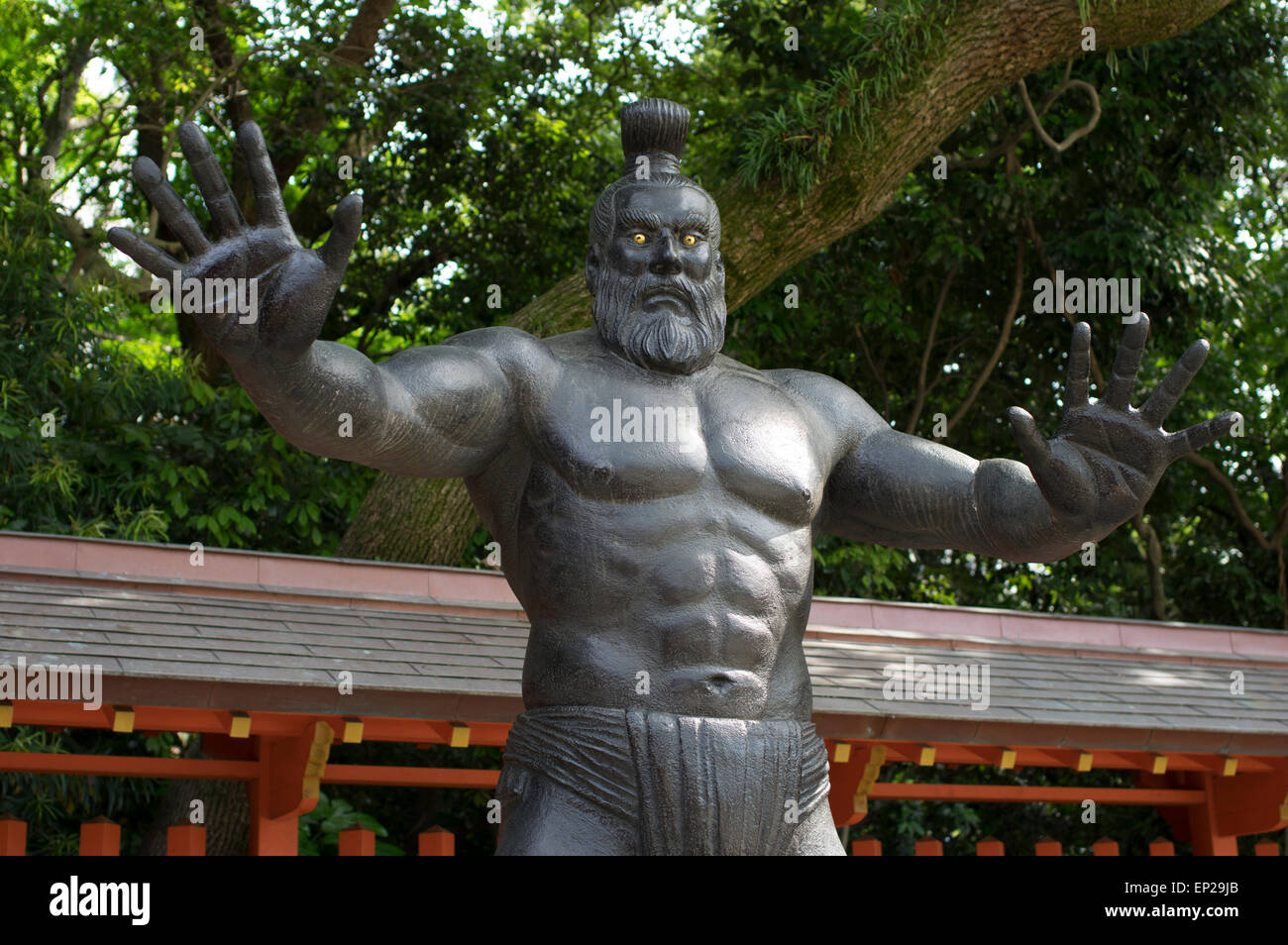Statue of ancient sumo wrestler hi-res stock photography and images - Alamy
