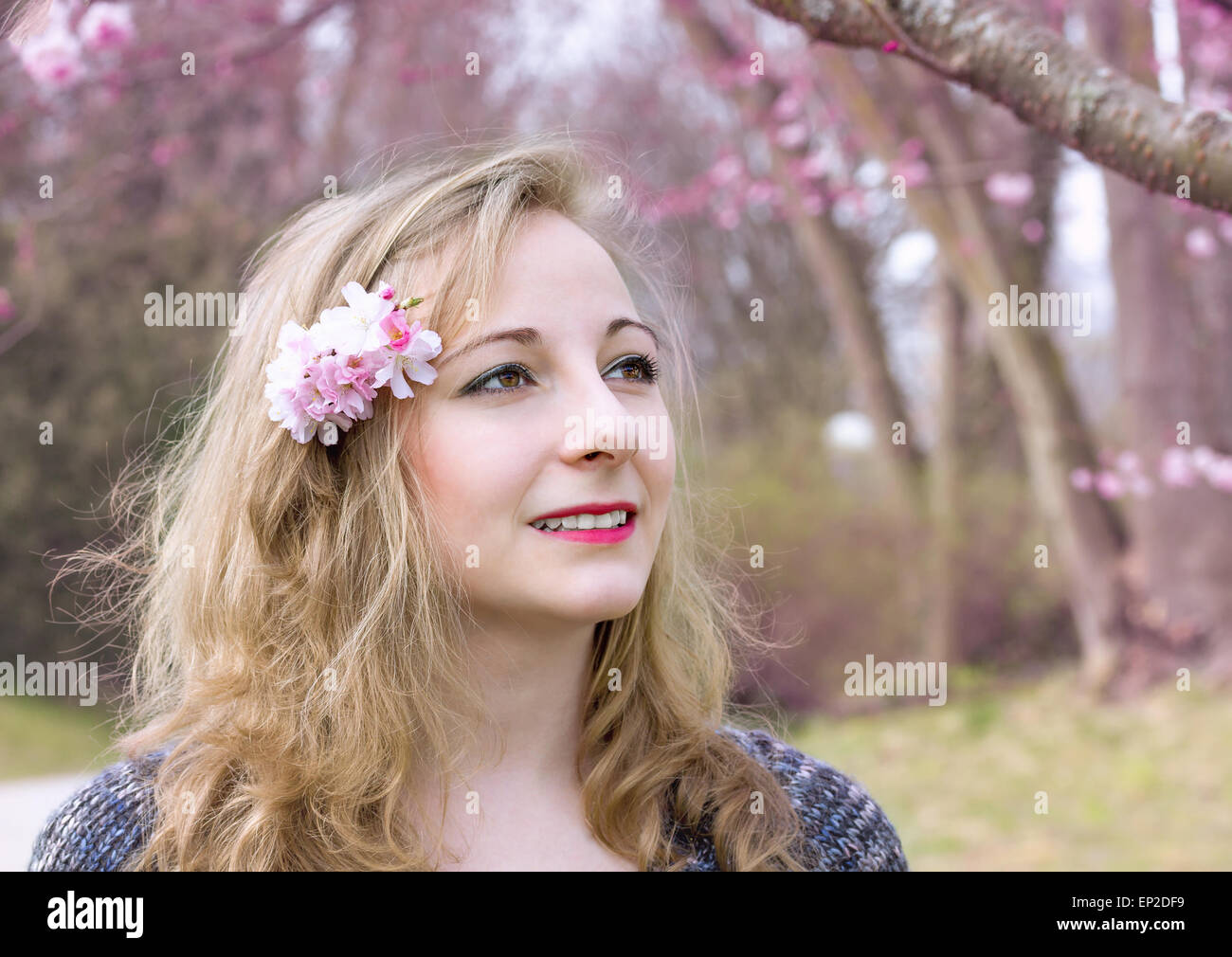 Spring model hi-res stock photography and images - Alamy