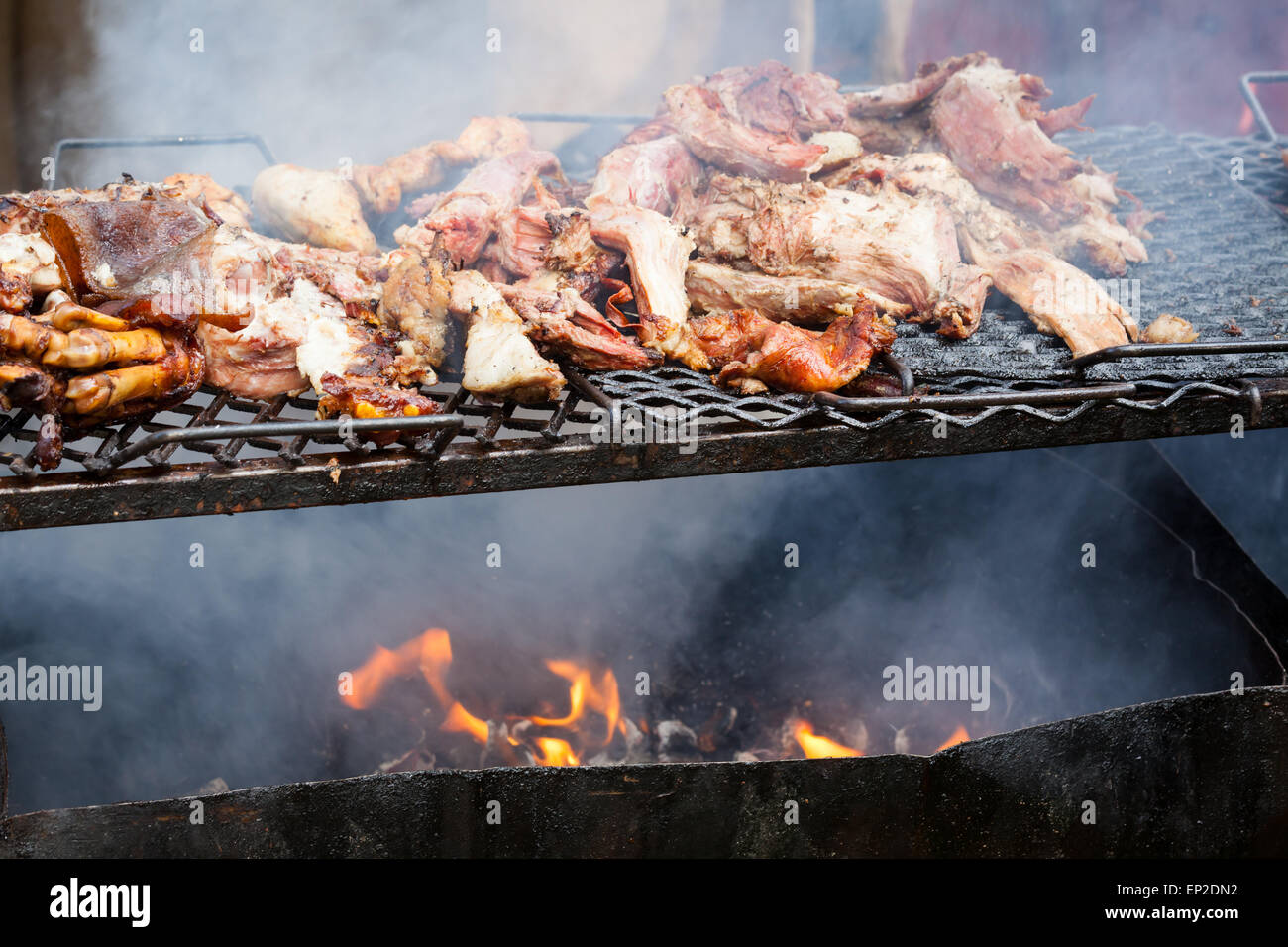 Meat open fire hi-res stock photography and images - Alamy