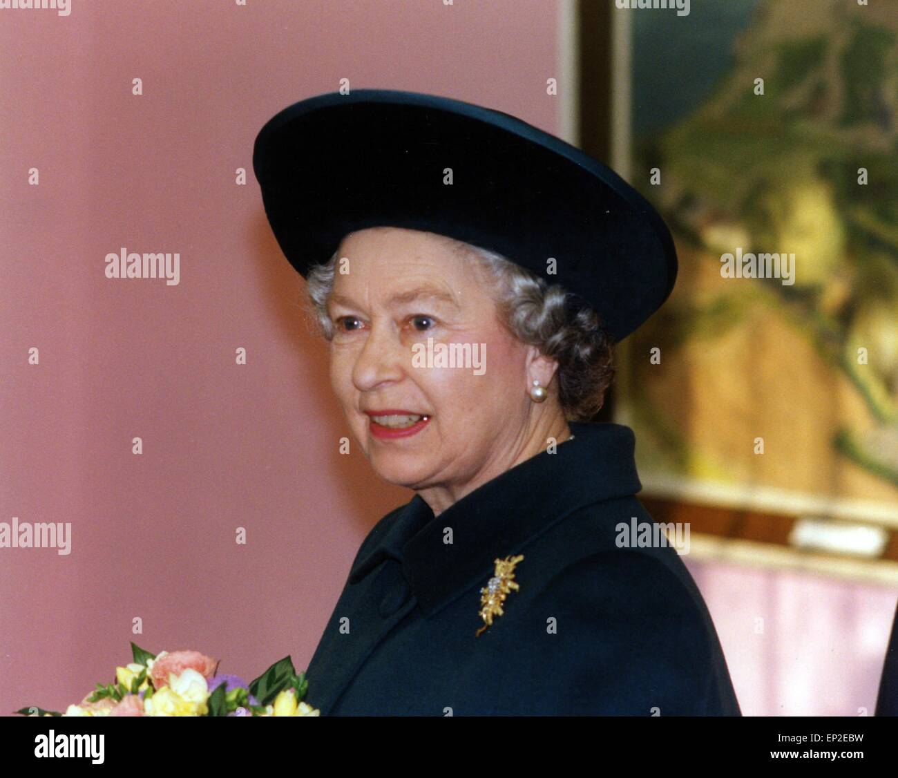 The Queen visits Manchester, 1st December 1994 Stock Photo - Alamy