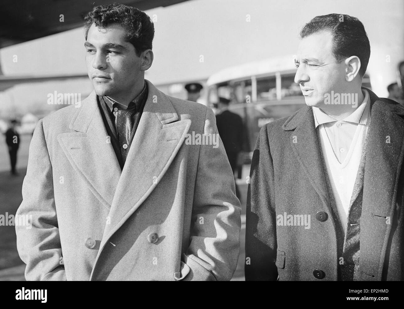 Arriving at uk airport Black and White Stock Photos & Images - Alamy