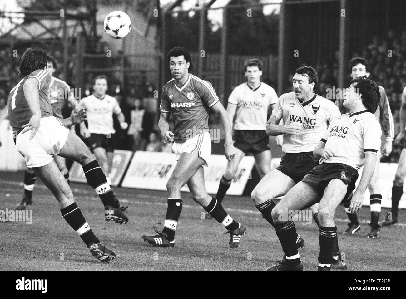 Bryan robson 1986 hi-res stock photography and images - Alamy