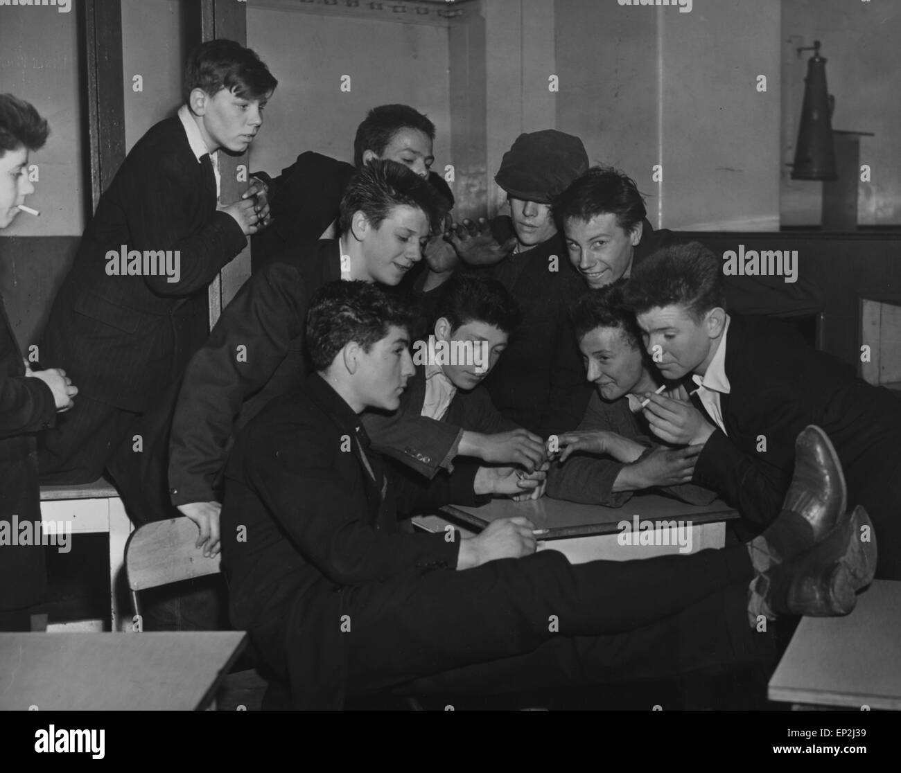 Teddy boys 1950s hi-res stock photography and images - Alamy
