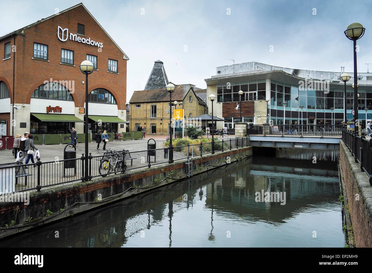 The River Chelmer running through Chelmsford City centre in Essex Stock ...