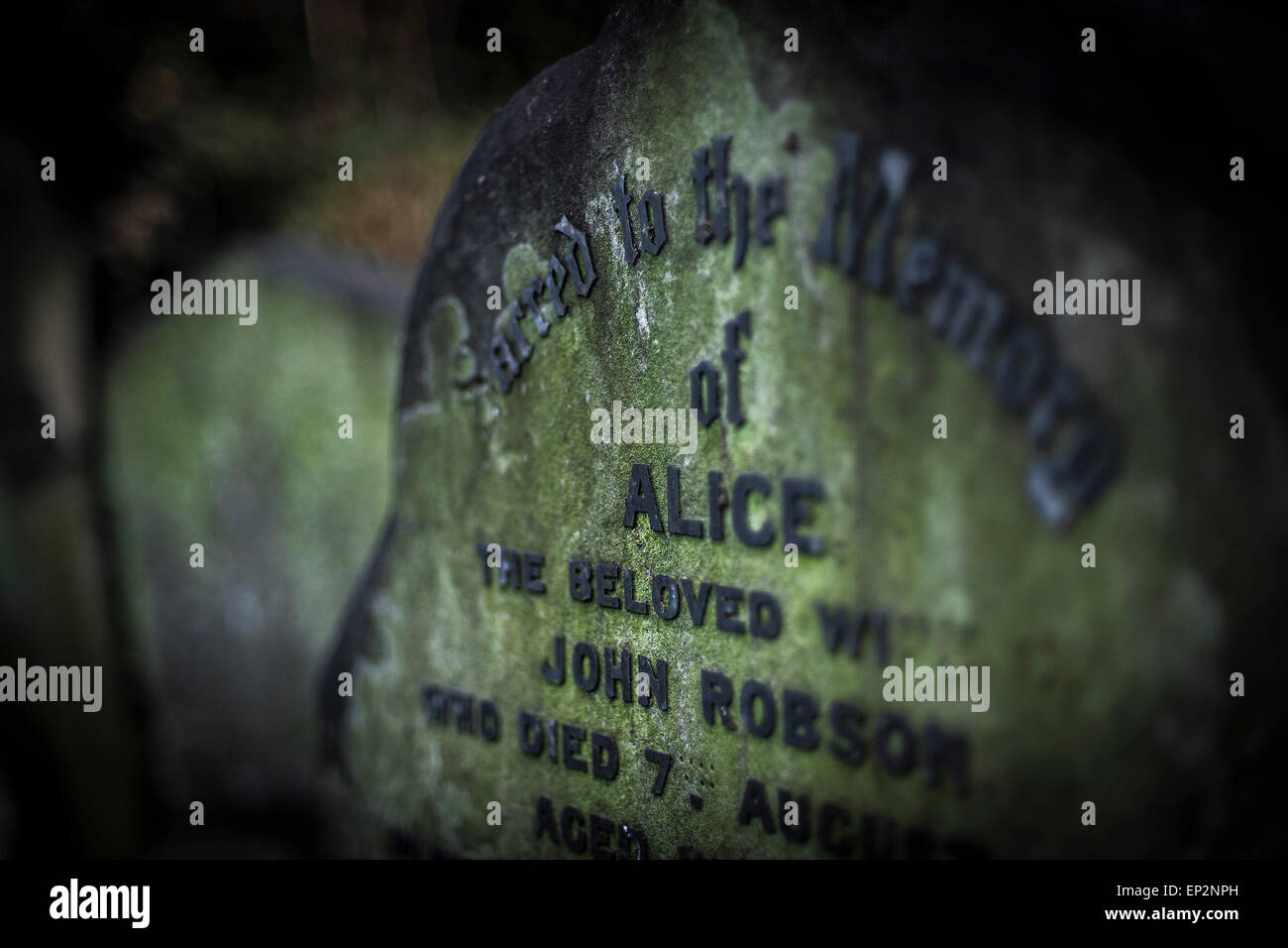 Victorian headstone hi-res stock photography and images - Alamy