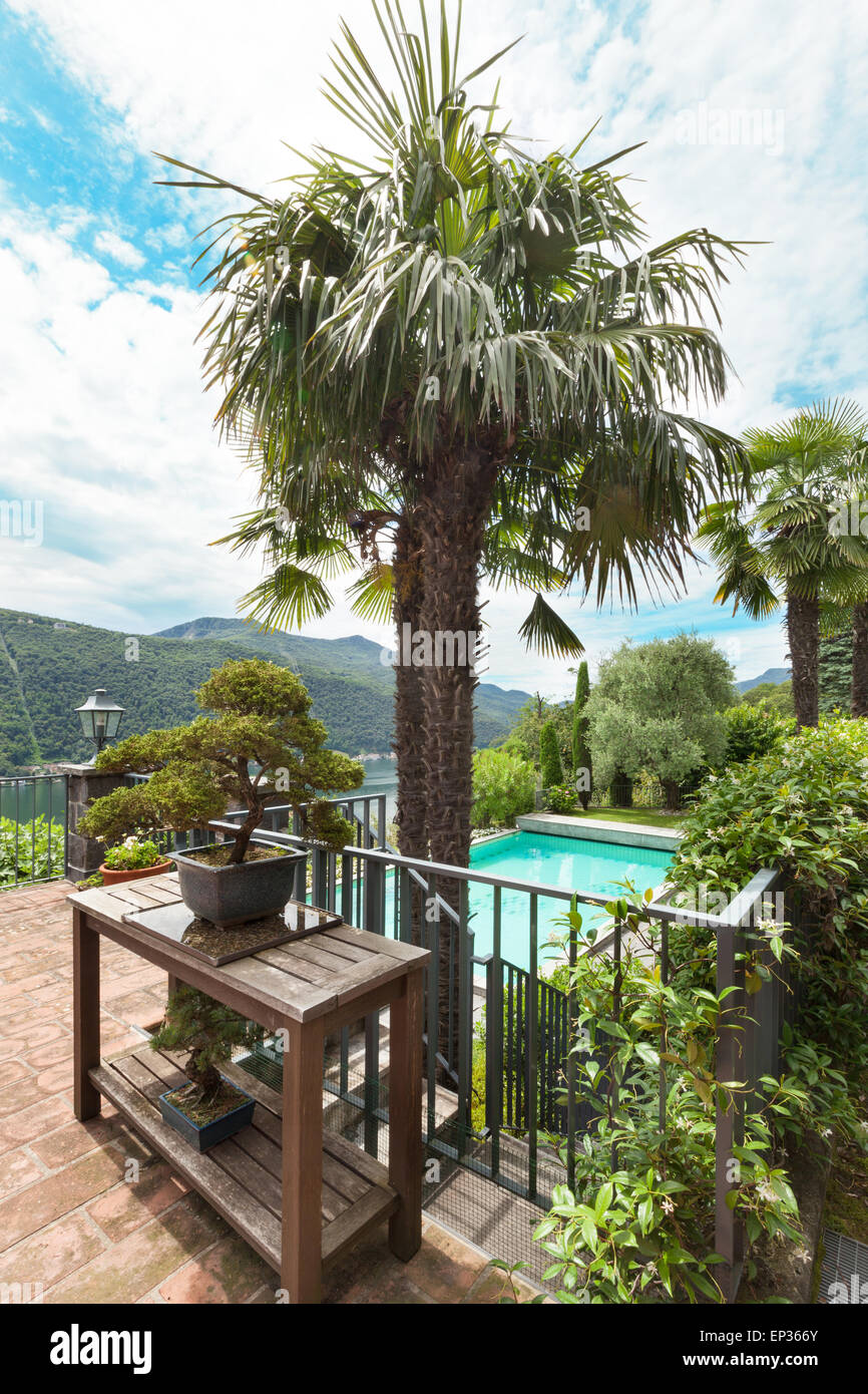 Pool outdoor hi-res stock photography and images - Alamy