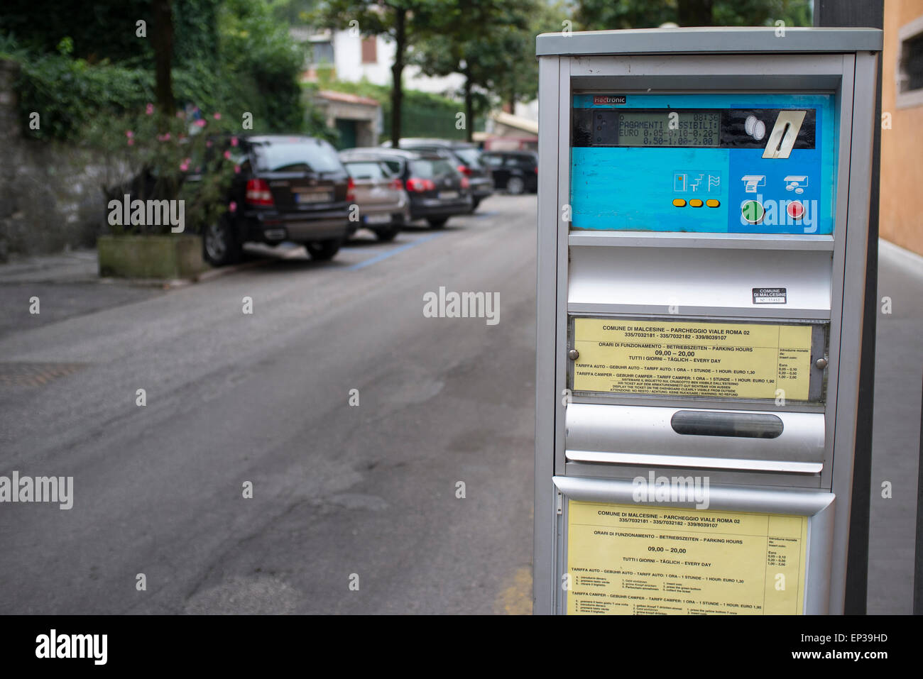 Car park ticket machines hi-res stock photography and images - Alamy