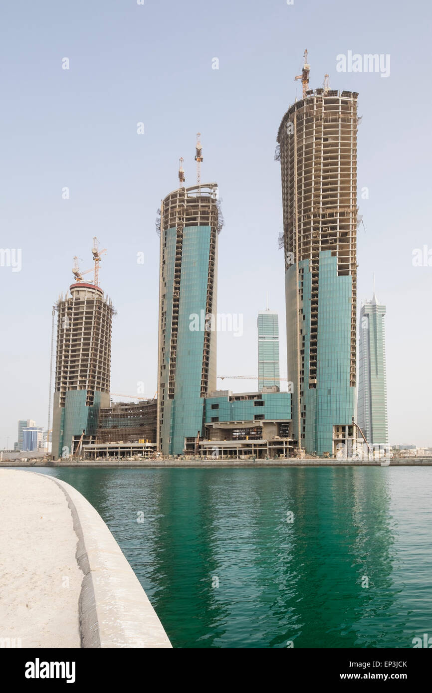 Bahrain construction hi-res stock photography and images - Alamy