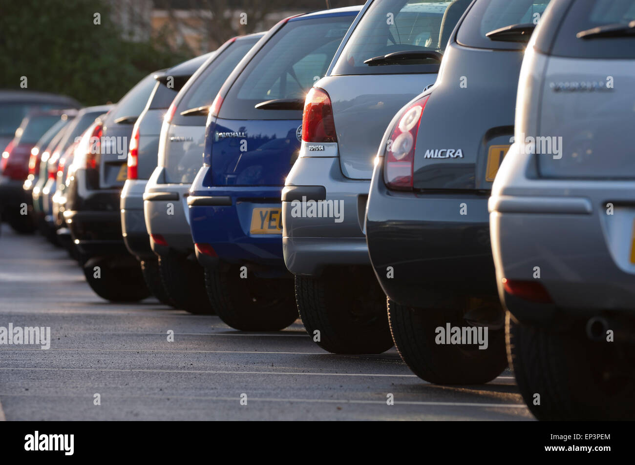 Car supermarket dealership hi-res stock photography and images - Alamy