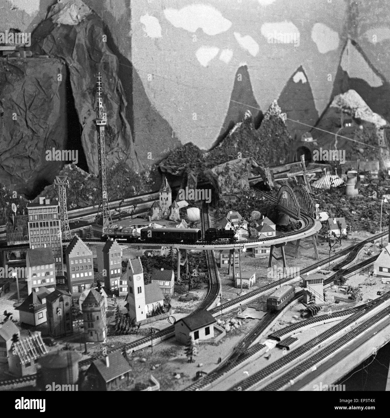 Modellbahnanlage hi-res stock photography and images - Alamy