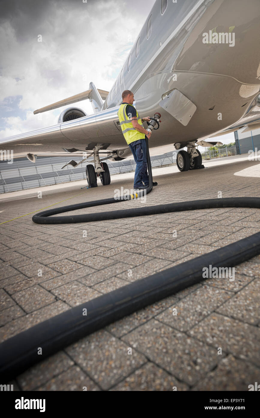 Airplane Refueling High Resolution Stock Photography and Images - Alamy