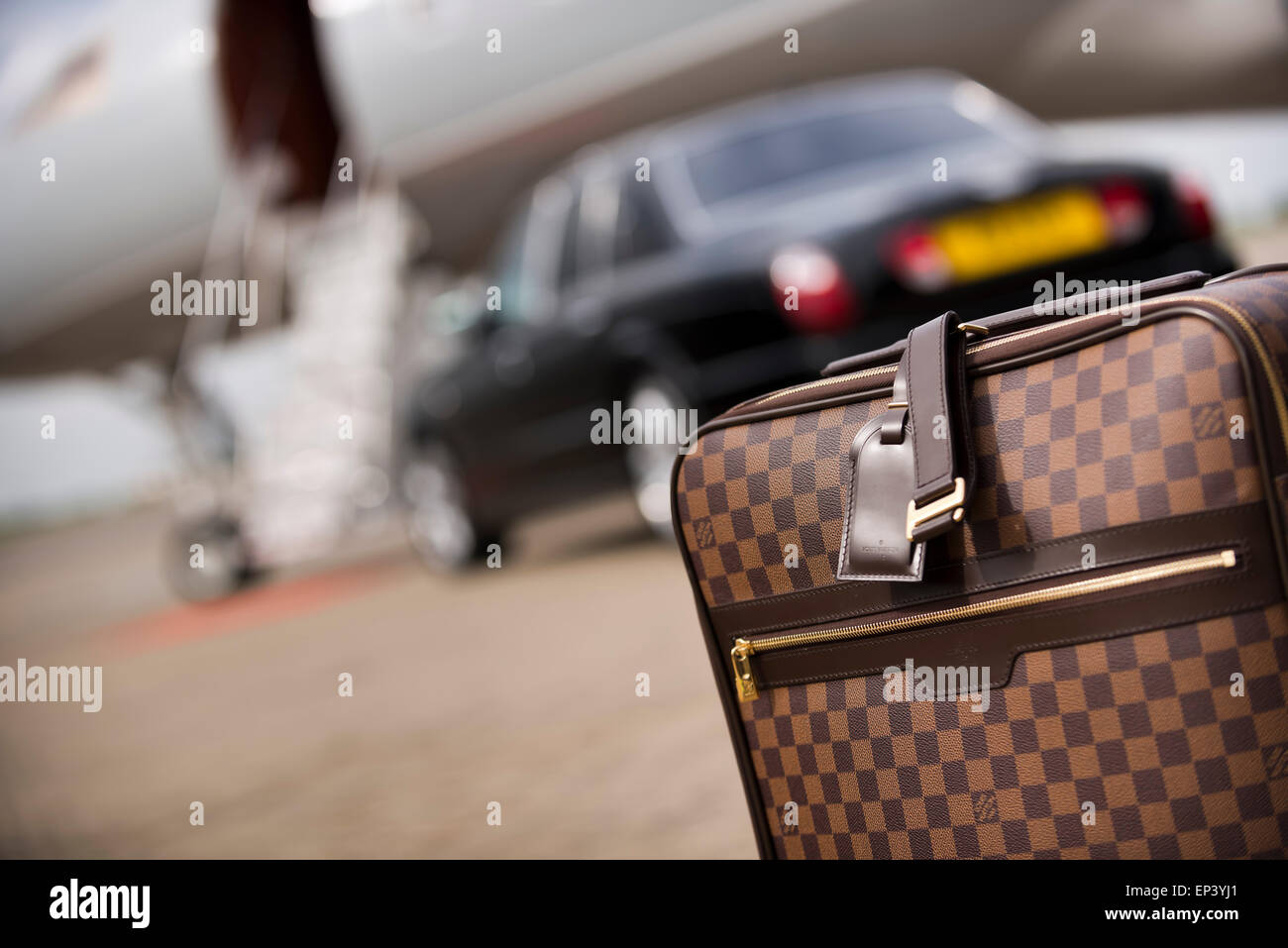 Jet set luggage hi-res stock photography and images - Alamy
