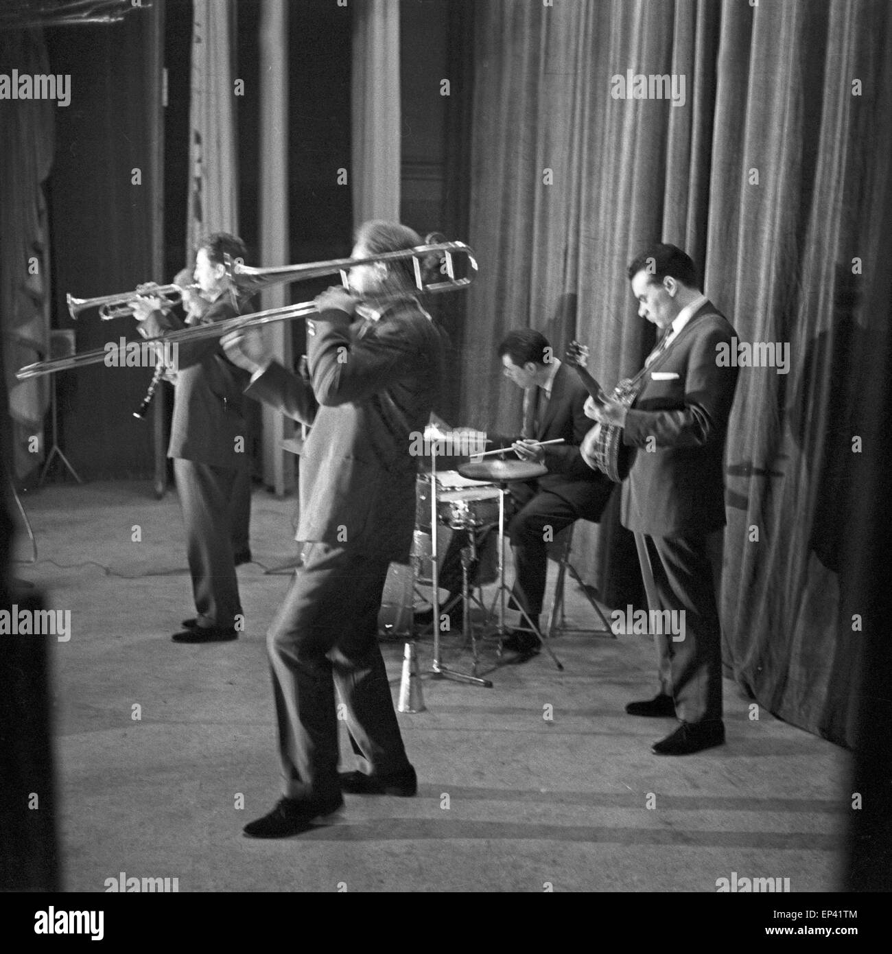 Chris Barber Band bei einem Auftritt in Hamburg, Deutschland 1950er ...