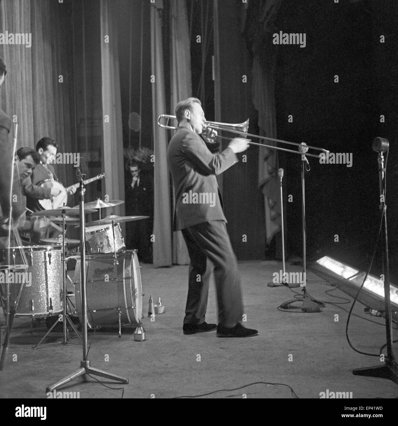 Chris Barber Band bei einem Auftritt in Hamburg, Deutschland 1950er ...