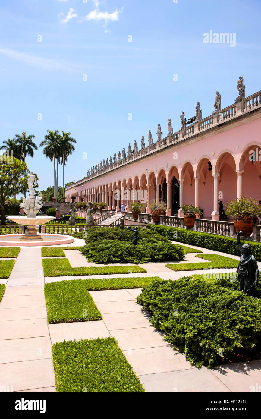 Courtyard john mable ringling museum High Resolution Stock Photography ...