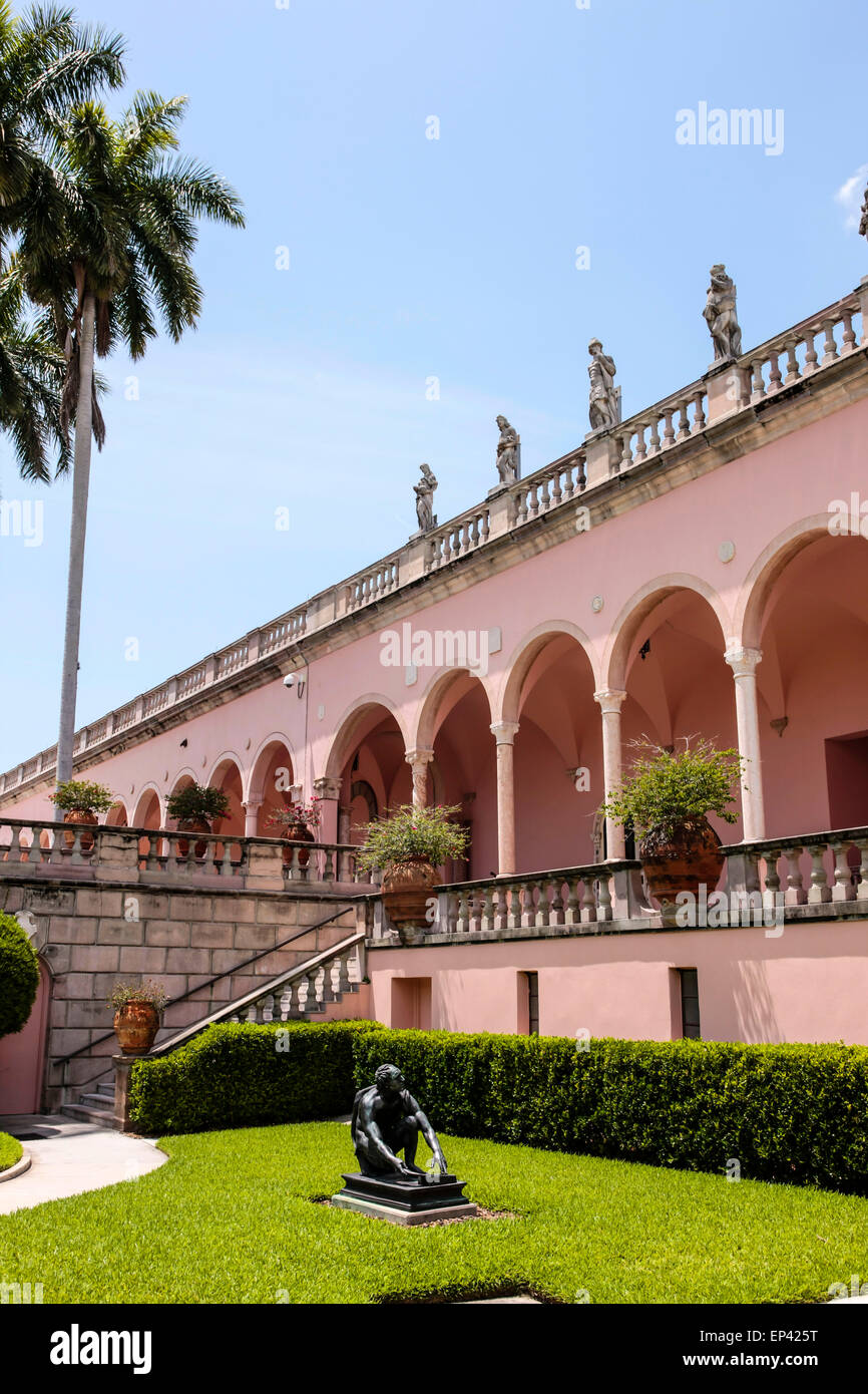 The formal gardens in the style of a Roman courtyard at the Ringling ...