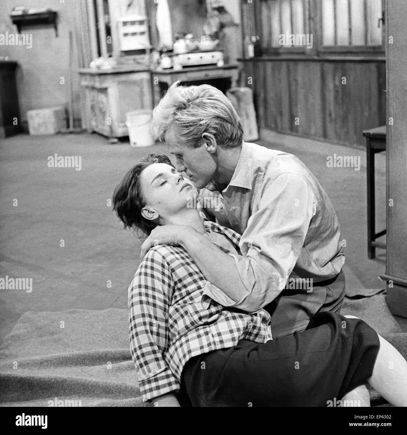 Blick zurück im Zorn, Fernsehspiel, Deutschland 1958, Regie: John Olden, Darsteller: Ingrid ...