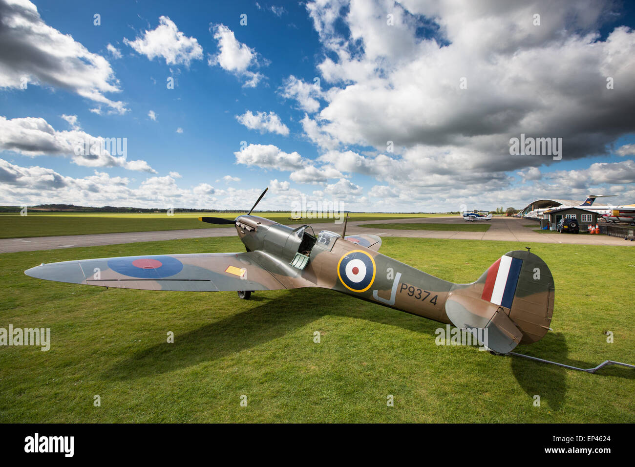 Spitfire cockpit museum hi-res stock photography and images - Alamy