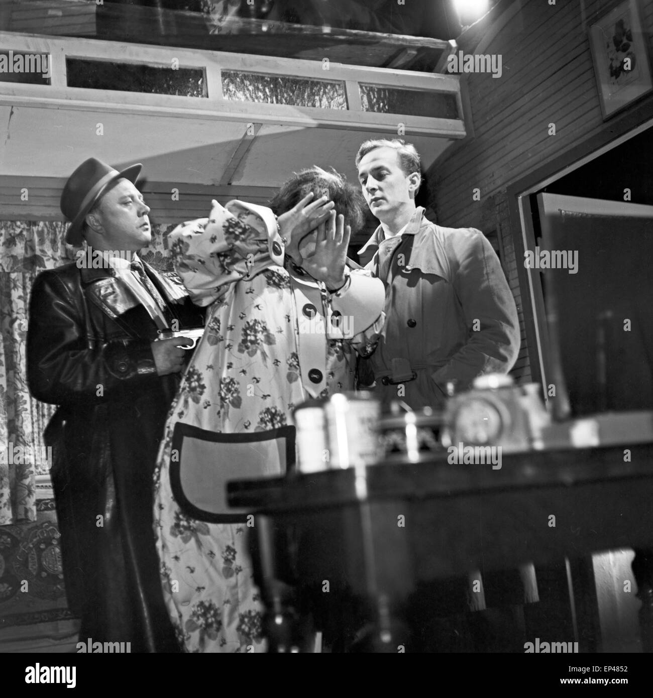 Der Tod auf dem Rummelplatz, Fernsehfilm, Deutschland 1958, Regie ...