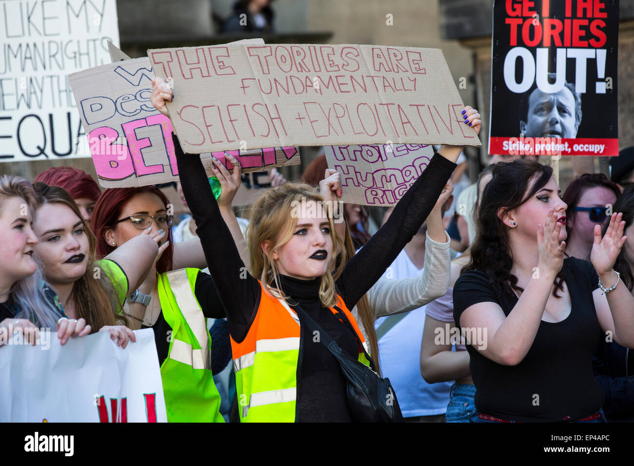 Protesters chanting shouting slogans slogan hi-res stock photography ...