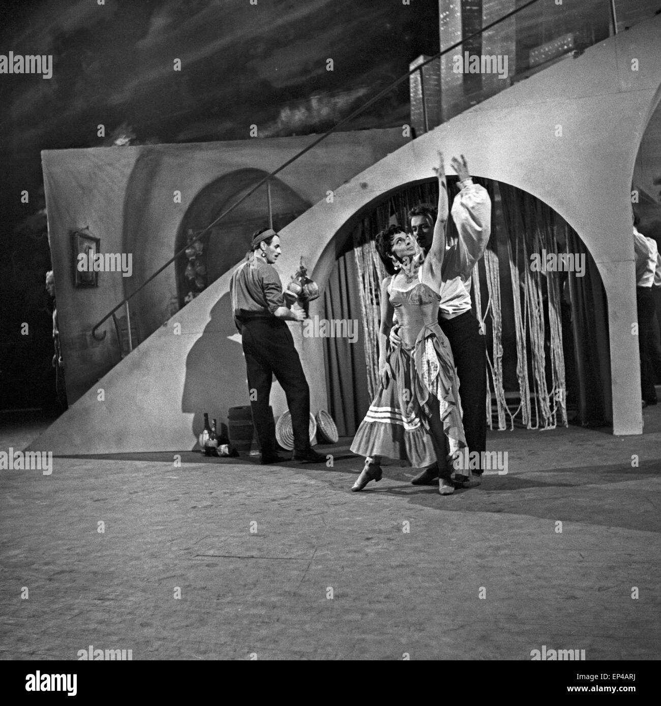 Schauspielerin und Tänzerin Maria Litto bei der Fernsehshow "Evergreens ...