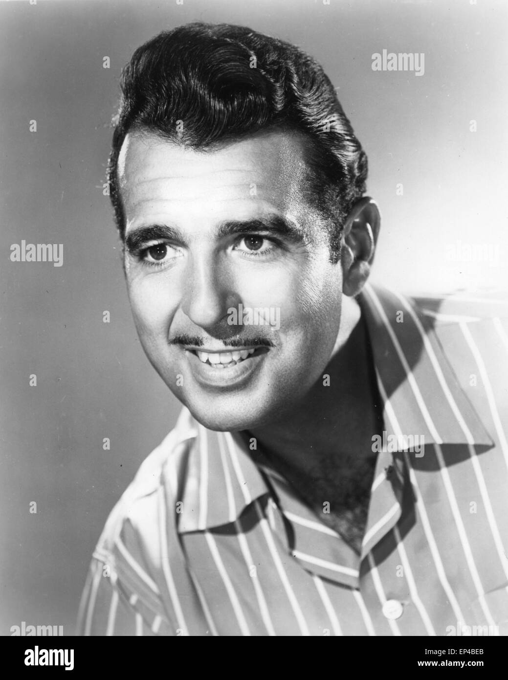 TENNESSEE ERNIE FORD (1919-1991) US singer about 1958 Stock Photo - Alamy