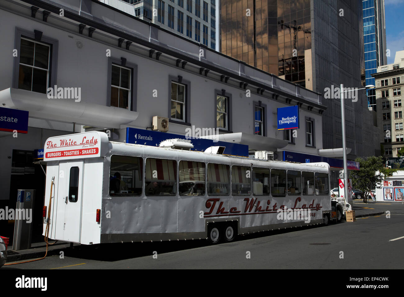 Mobile hot food caravan hi-res stock photography and images - Alamy