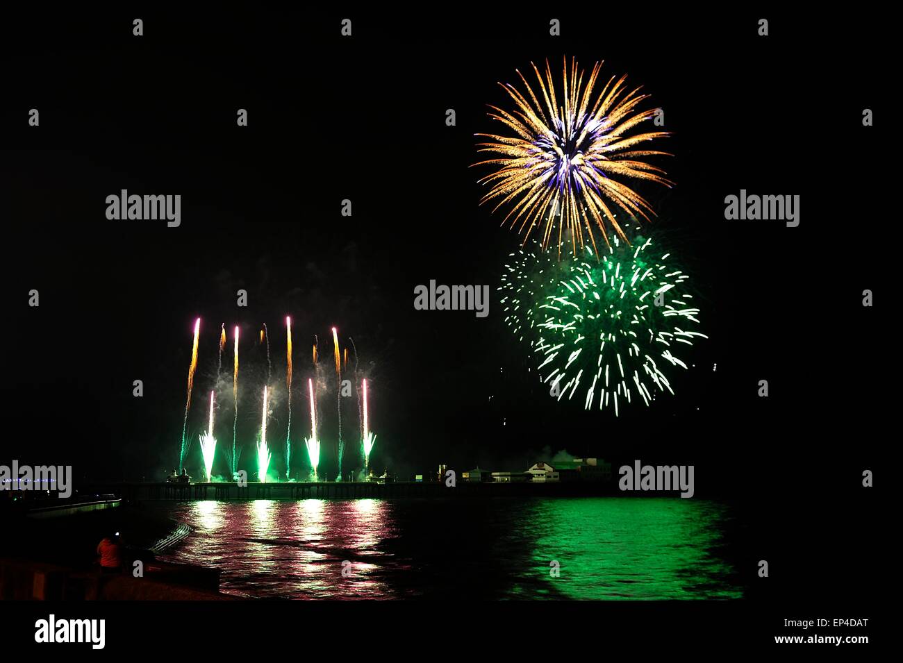Colourful explosions hi-res stock photography and images - Alamy