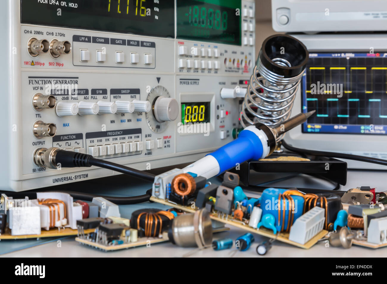Power supply lab hi-res stock photography and images - Alamy