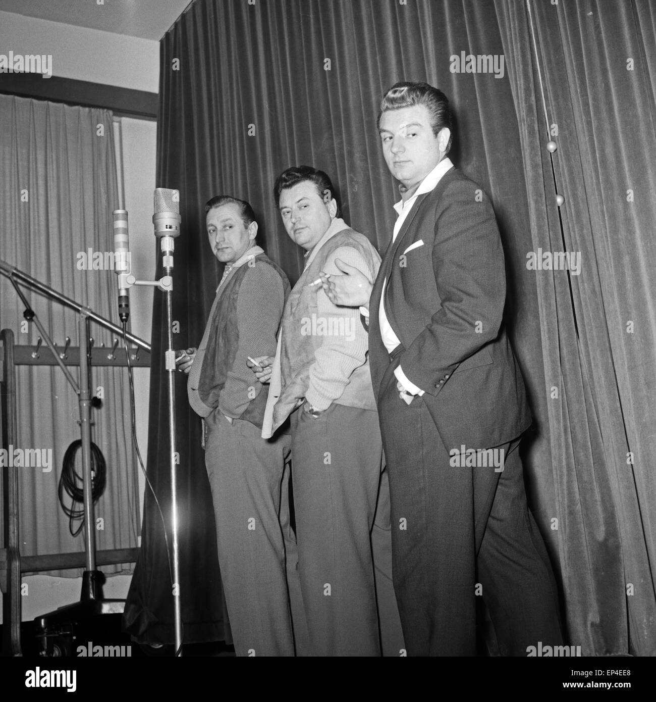 Deutsche Gesangsgruppe Roland Trio, bestehend aus Curth Stephan ...