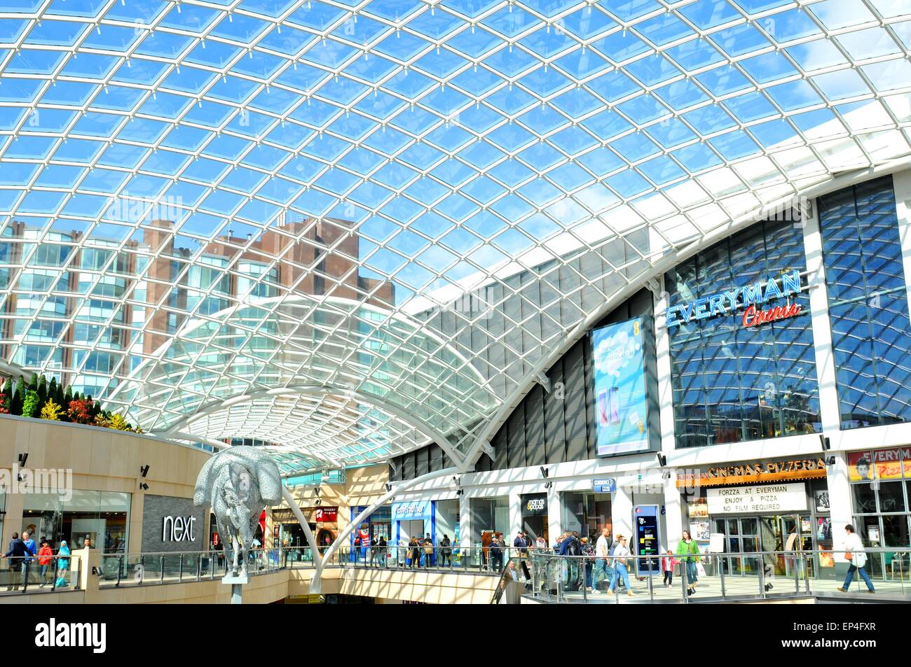 Architecture modern trinity leeds shopping centre mall indoor re hi-res ...