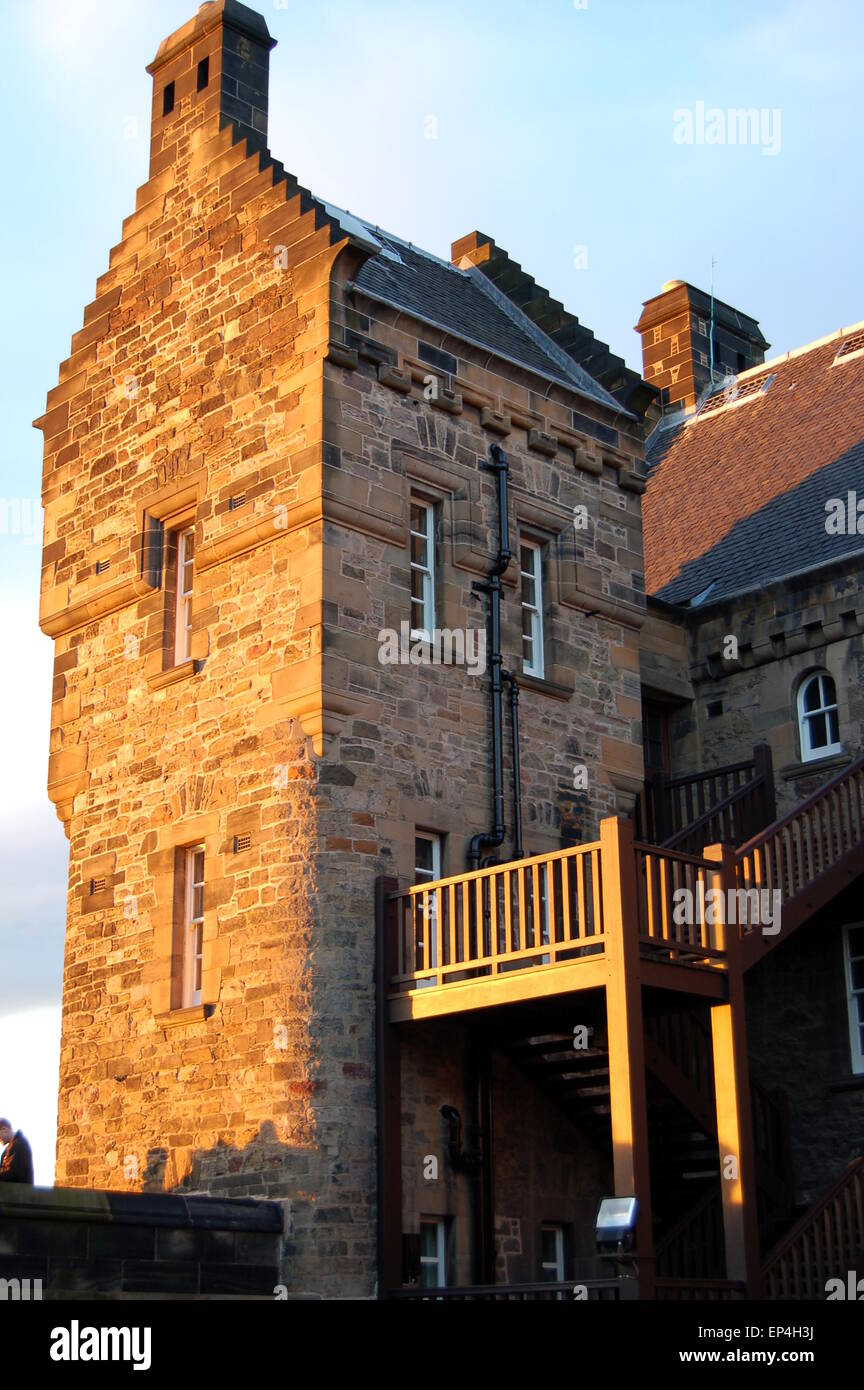 Inside edinburgh castle hi-res stock photography and images - Alamy