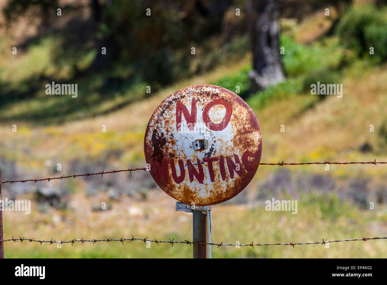 A home made no hunting sign in the San Antonio Valley along the Amgen ...