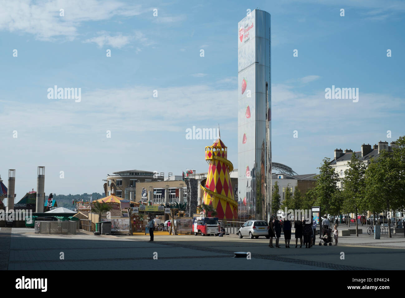 Amusement park at Cardiff Bay Stock Photo - Alamy