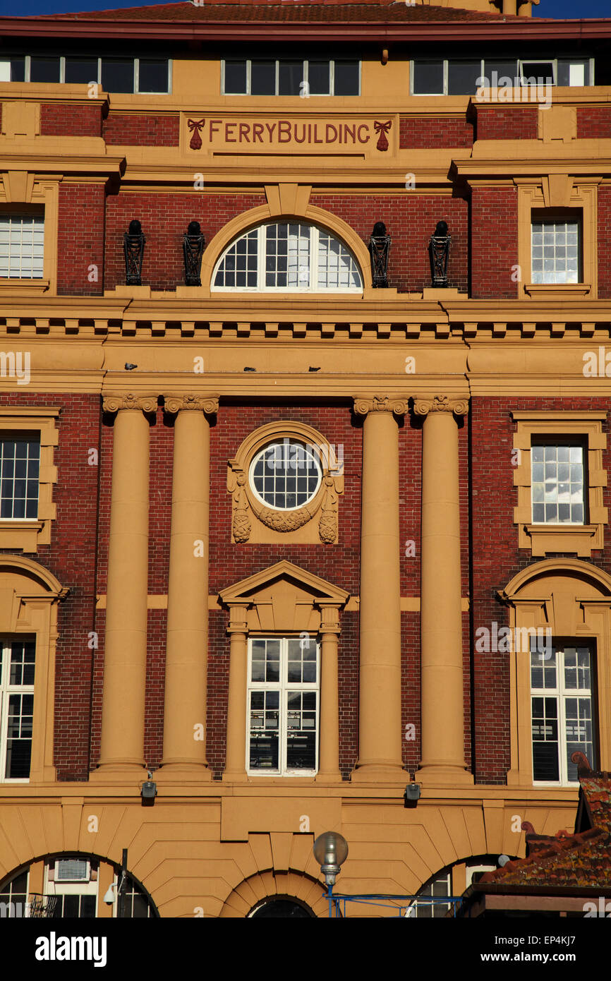 Old ferry building auckland auckland hi-res stock photography and ...