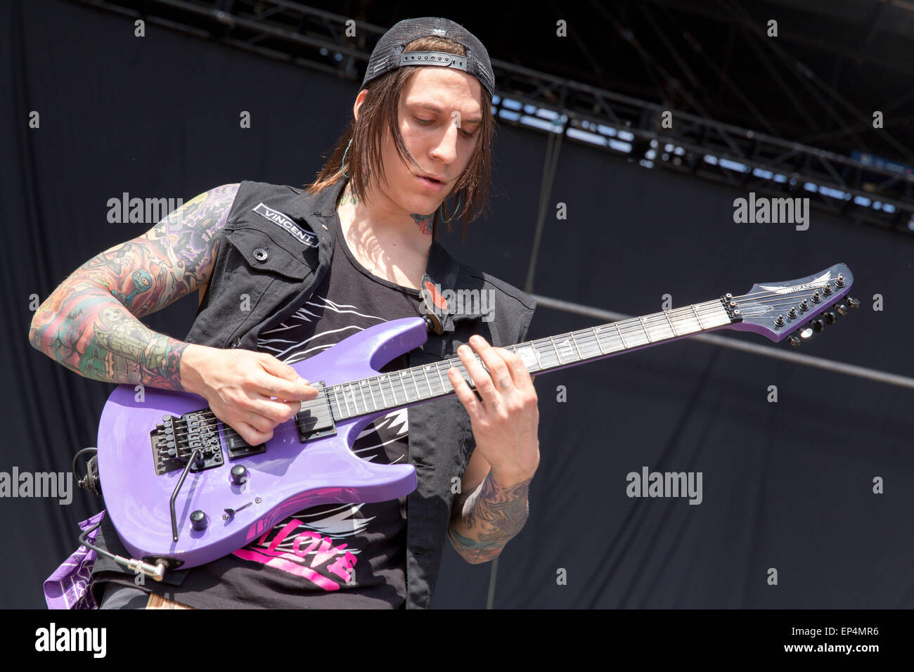 May 9, 2015 - Somerset, Wisconsin, U.S - Guitarist JACKIE VINCENT of ...