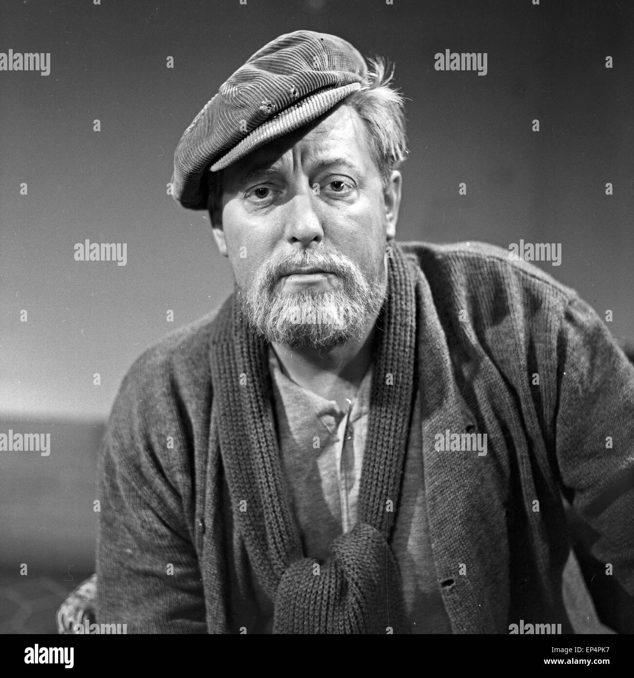 Der arme Matrose, Opernaufführung, Deutschland 1961 Stock Photo - Alamy