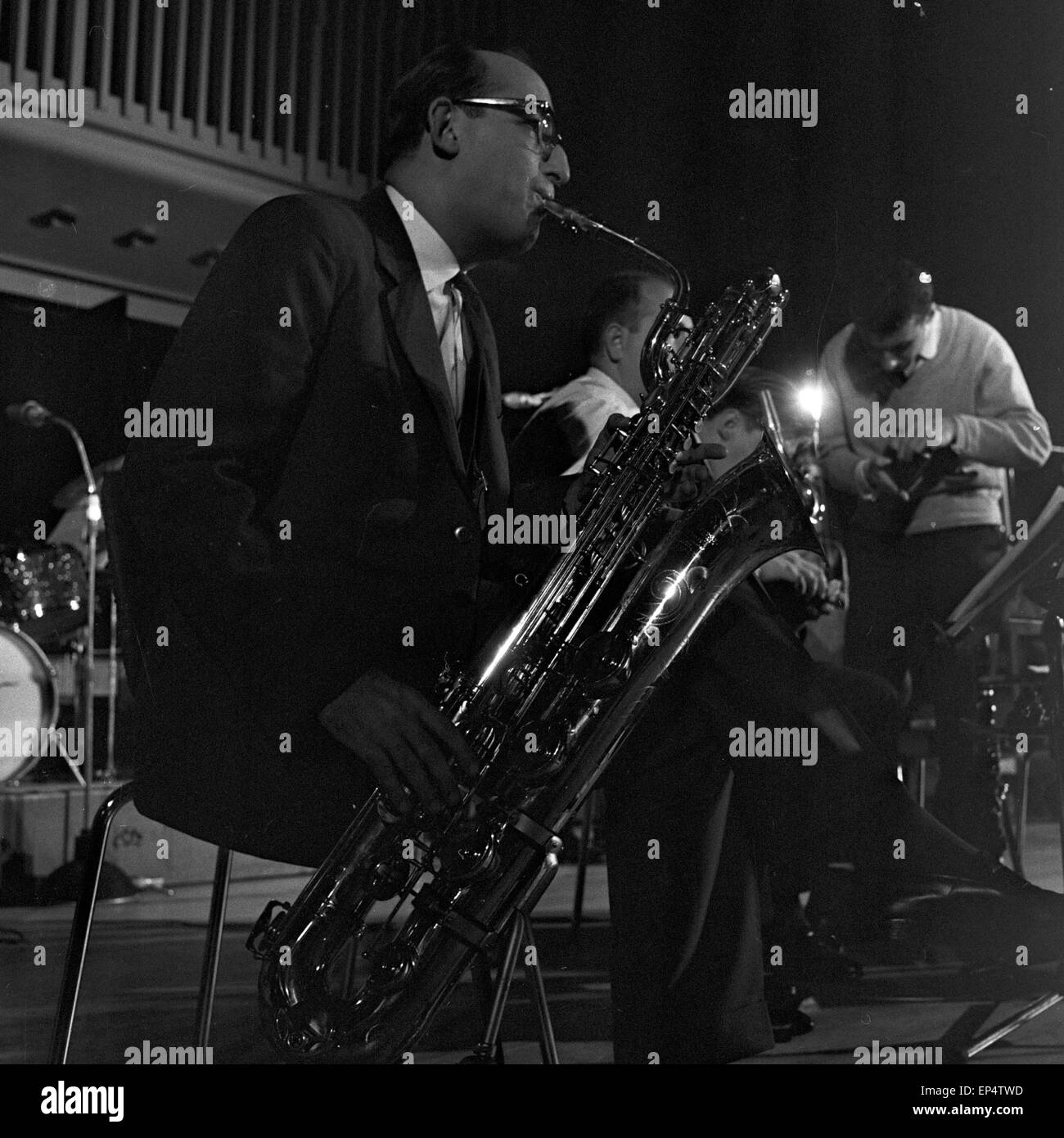 Saxofonist beim Jazz Workshop in Hamburg, Deutschland 1960er Jahre ...