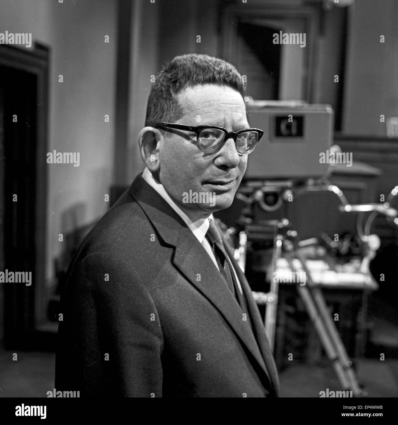 Bigamie hi-res stock photography and images - Alamy