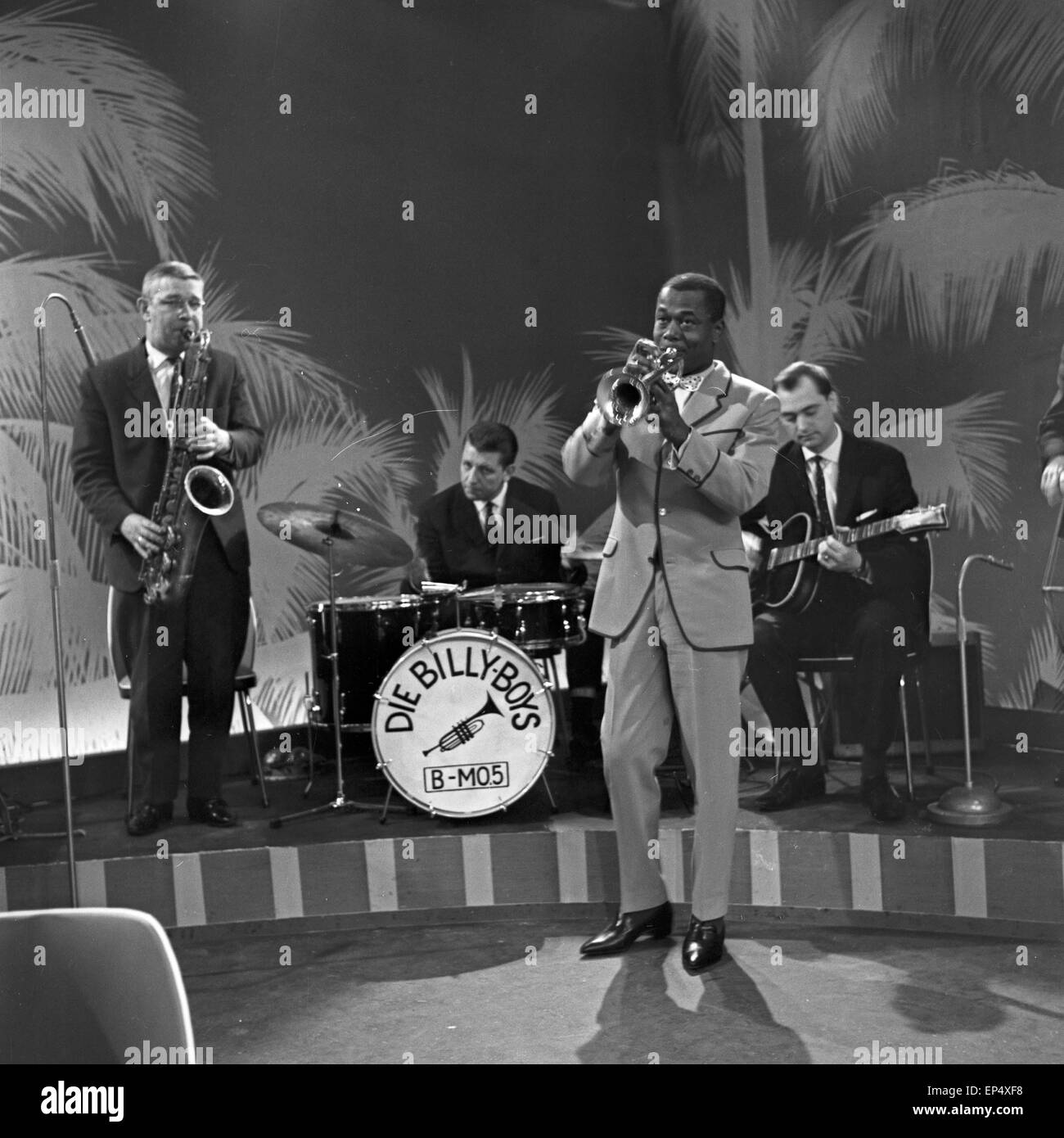 Band Billy-Boys spielen in der Unterhaltungsshow "Cafe Mo" mit dem ...