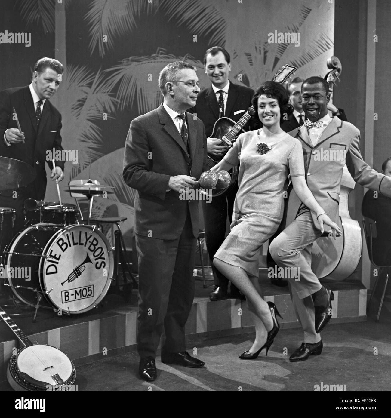 Band Billy-Boys spielen in der Unterhaltungsshow "Cafe Mo" mit dem ...