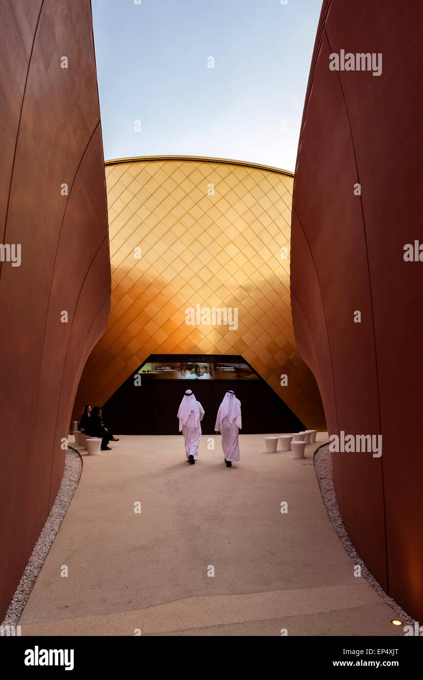 Ramp leading upwards to auditorium. Milan Expo 2015, UAE Pavilion ...