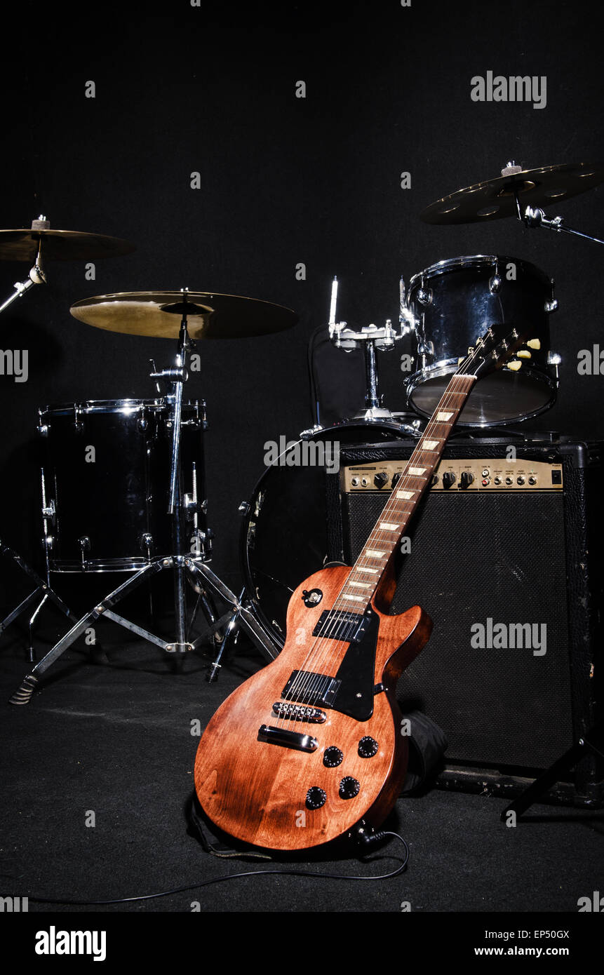 Set of musical instruments during concert Stock Photo - Alamy