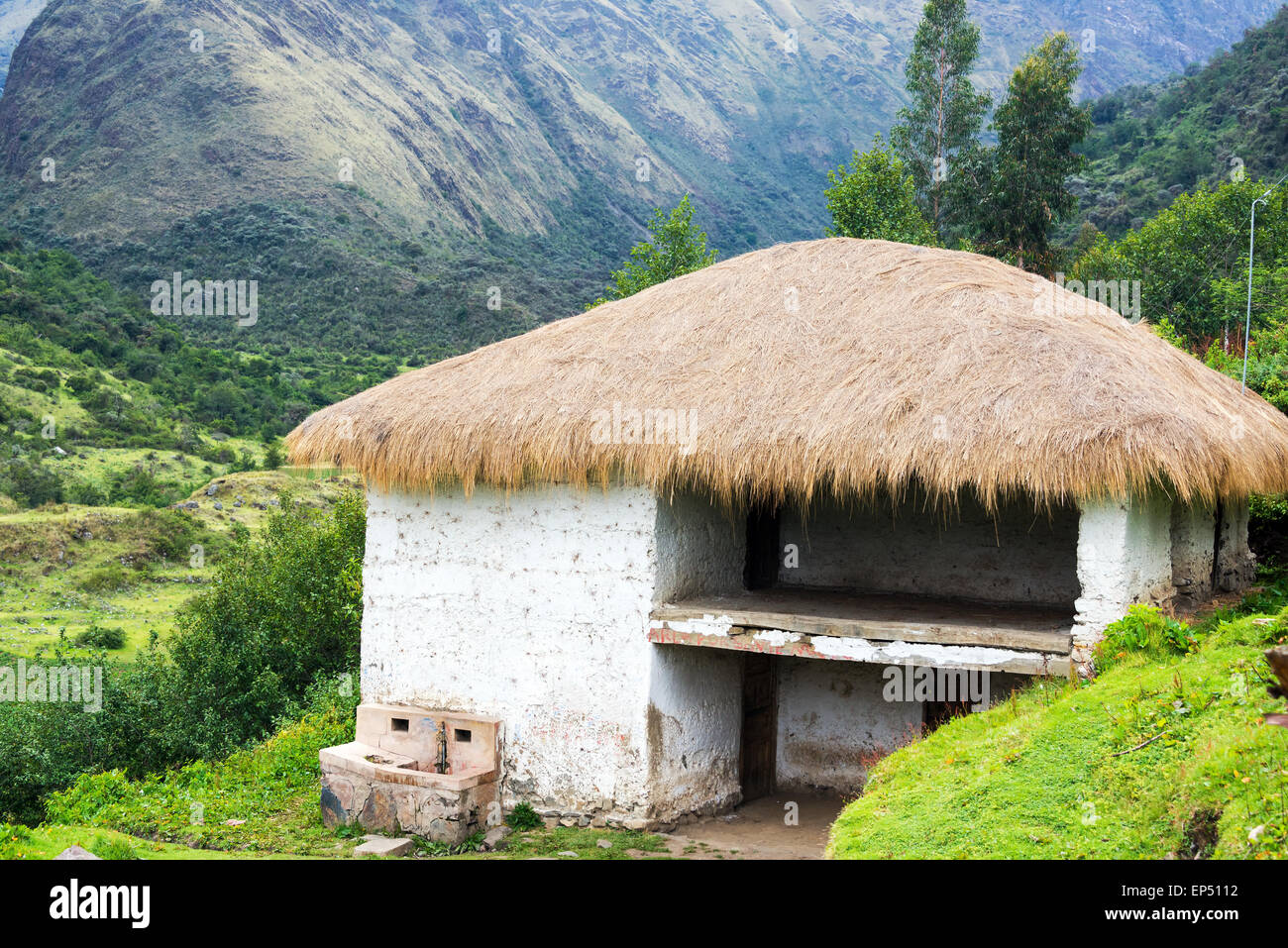 Old building peru hi-res stock photography and images - Alamy