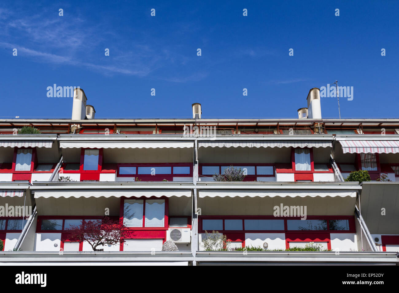70s style architecture hi-res stock photography and images - Alamy