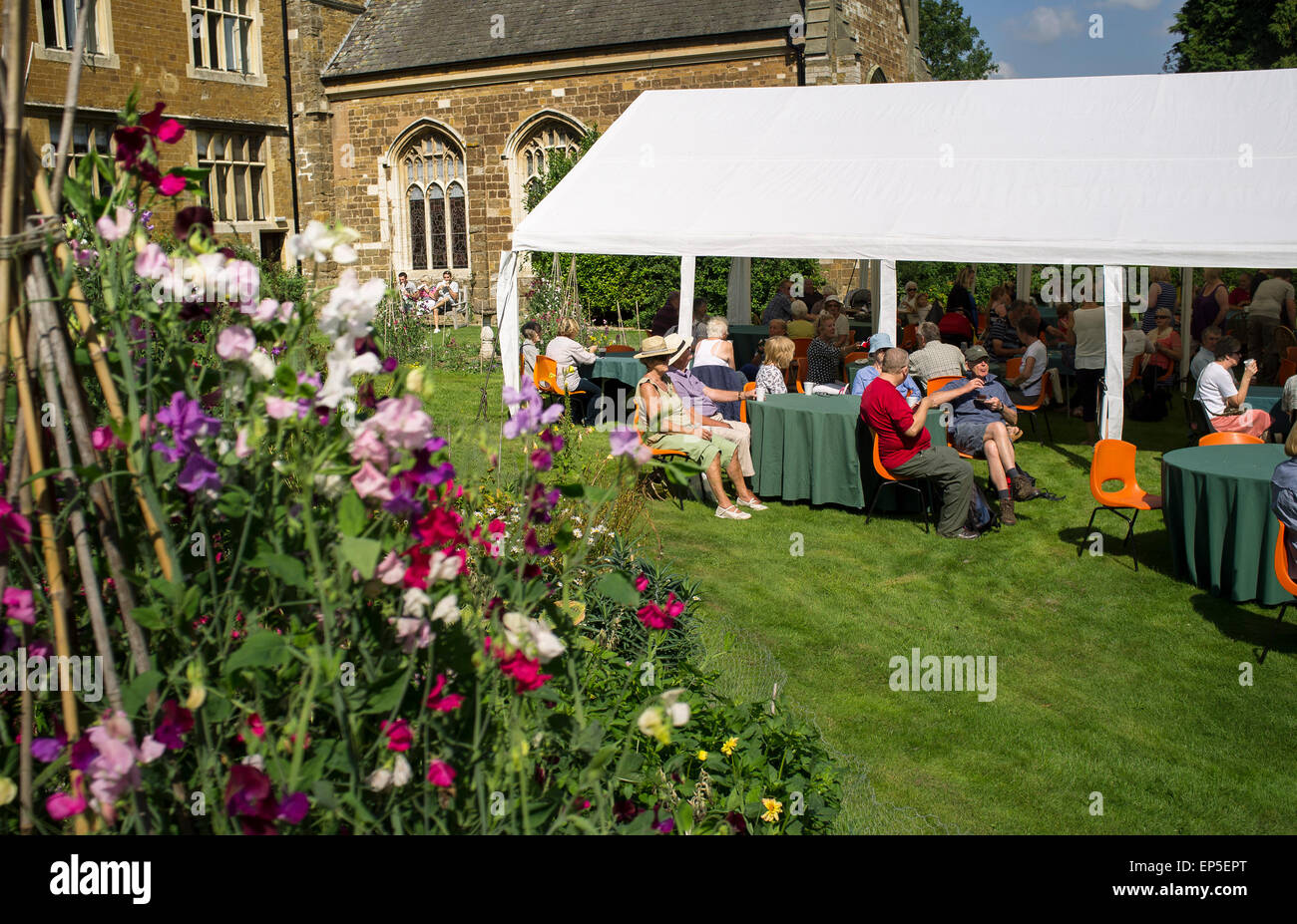 Traditional english fair hi-res stock photography and images - Alamy