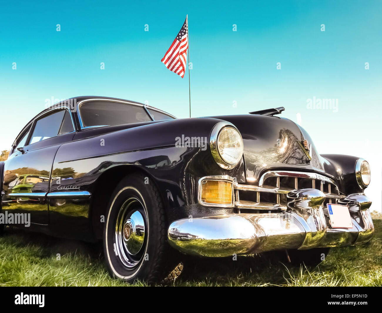 Driving america cadillac hi-res stock photography and images - Alamy