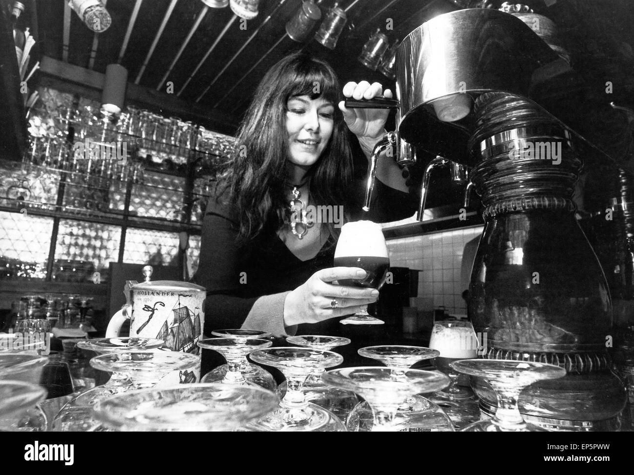 1970s pub Black and White Stock Photos & Images - Alamy