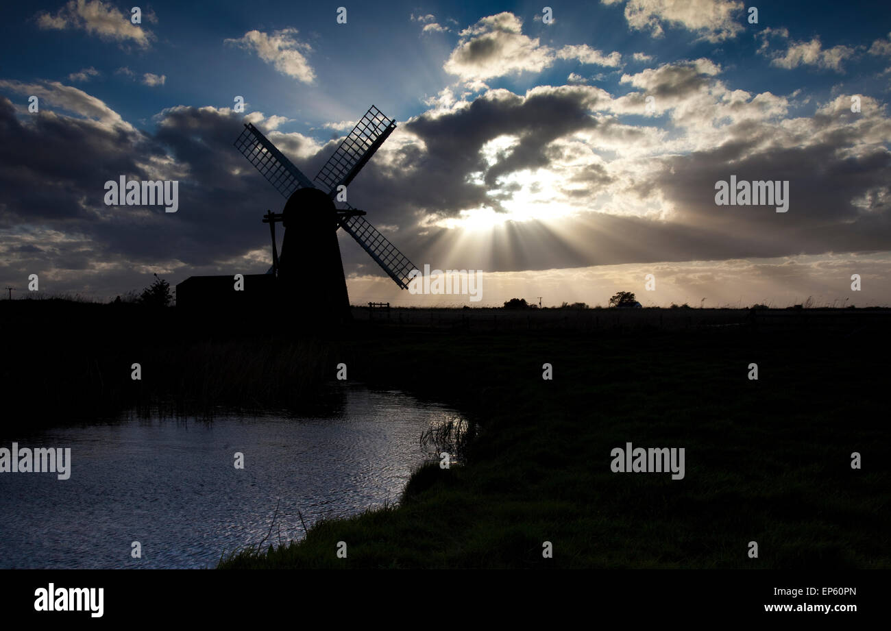 Herringfleet Wind Mill Norfolk Broads Stock Photo - Alamy