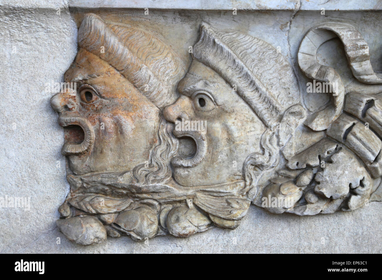 Sarcophagus. Decoration of tragic masks. Marble. 150-160 AD. Rome ...